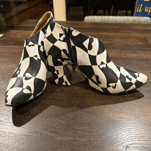 John Fluevog | Shoes | Fluevog | Poshmark